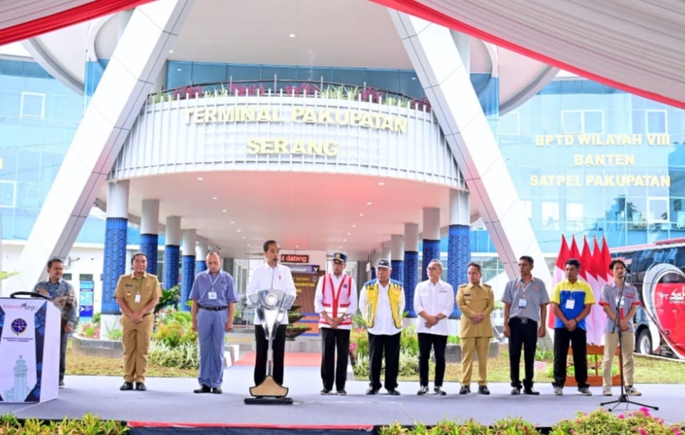 Presiden Jokowi Resmikan Terminal Pakupatan Tipe A, di Kota Serang ...
